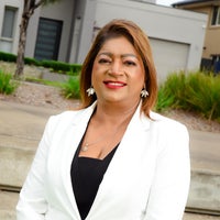 Shauna Nair — Reviews & Property Sales