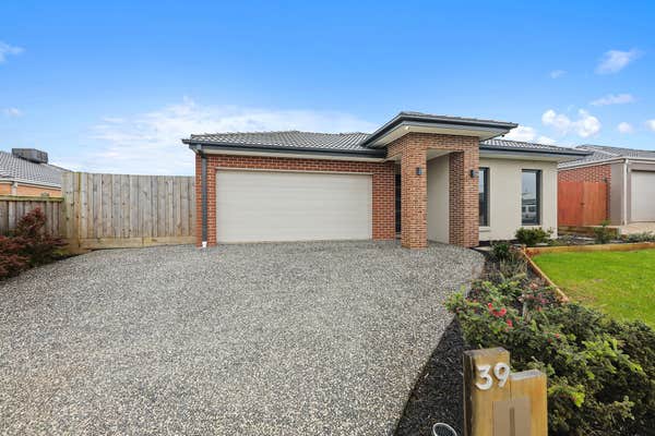 12 Fairway Drive, Drouin, VIC, 3818 - House Sold on 26 02 2021 ...