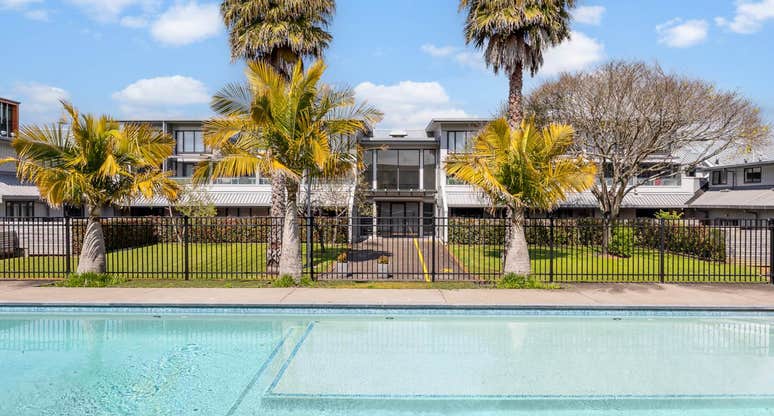 5B/30 Westward Ho, Glen Eden, Auckland - Apartment For Sale