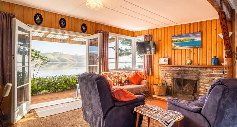 28 Otakou Golf Course Road, Portobello, Otago - House Sold on 22 04 2021