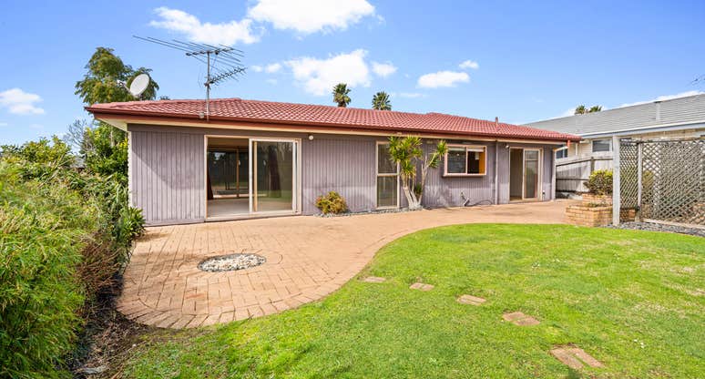 6 Davita Place, Farm Cove, Auckland - House For Sale