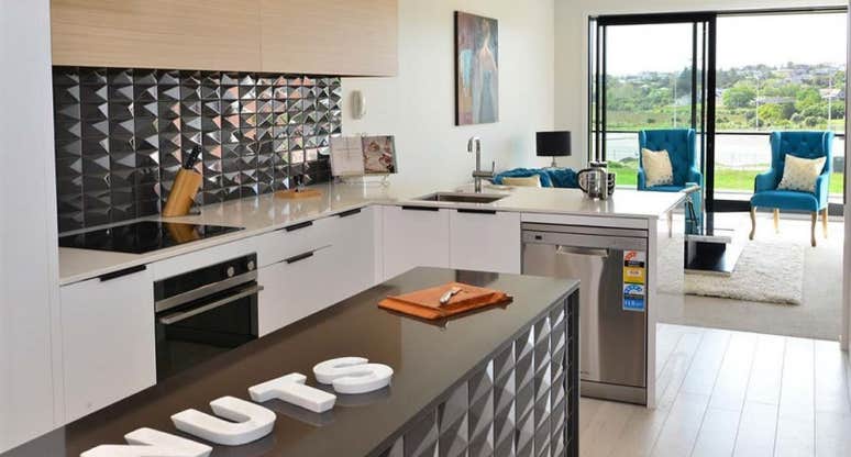 8/4 Stables Lane, Silverdale, Auckland - Townhouse Sold on 08 06 2020