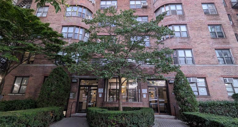 5 N/98 Queens Boulevard, New York, NY, 11374 - Condo For Sale