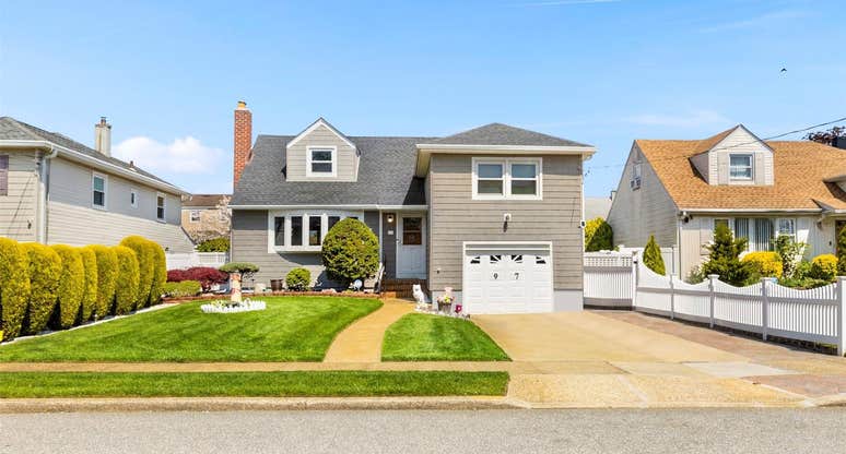 97 Branch Avenue, Freeport, NY, 11520 - SingleFam For Sale | RateMyAgent