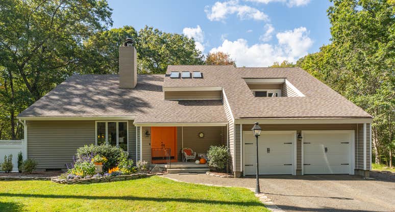 15 Colonial Drive, Middlesex County, CT, 06419 - SingleFam Sold on 24 ...