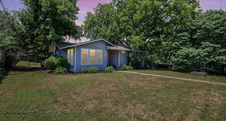 1902 Pershing Dr, Austin, TX, 78723 - SingleFam For Sale | RateMyAgent