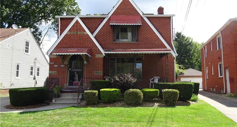 3211 Warren Road, Cleveland, OH, 44111 - Duplex For Sale