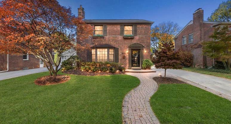 2954 Woodslee Dr, Royal Oak, MI, 48073 - SingleFam For Sale