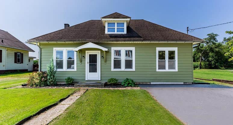 32 East Main Street, Plainfield, PA, 17081 - SingleFam For Sale