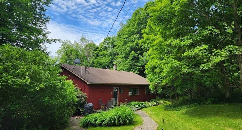 7520 S Slope Dr, Hamilton, NY, 13346 - SingleFam Sold on 20 09 2024