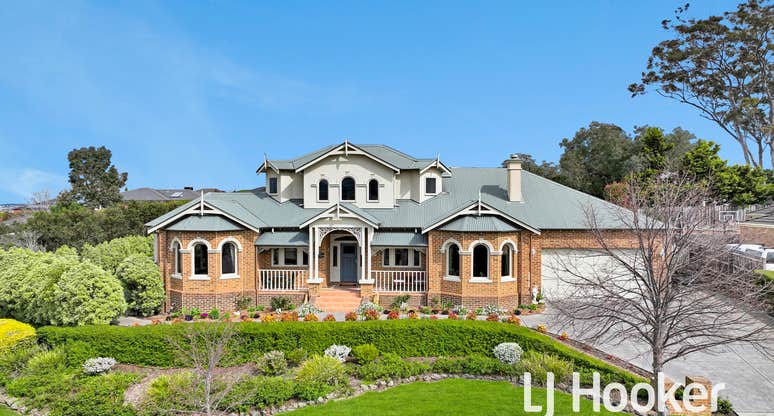 17 Toptani Dr, Narre Warren South, VIC, 3805 - House Sold on 07 10 2022