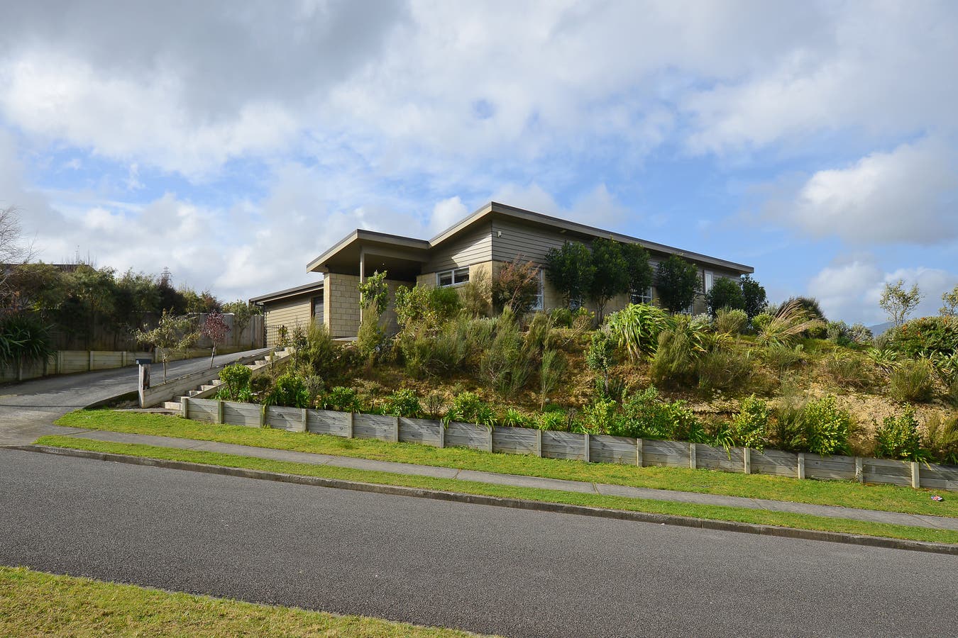 12 Cosgrove Rise, Riverstone Terraces, Wellington - Other Sold on 10 11 ...