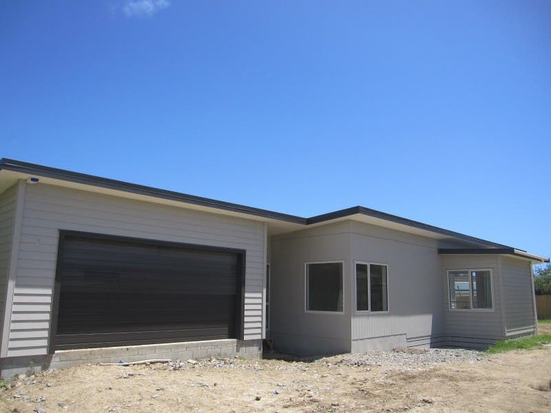 12 SPERANZA Ave, Otaki, Wellington - Other Sold on 08 03 2017