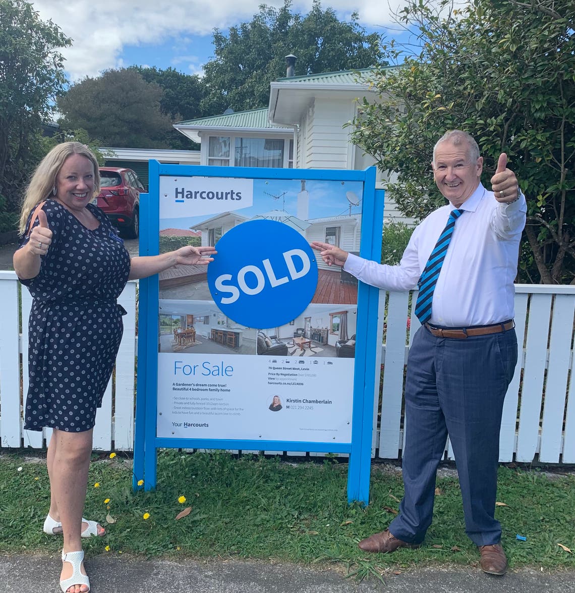 76 QUEEN St W, Levin, Manawatu-Wanganui - House Sold on 10 03 2022