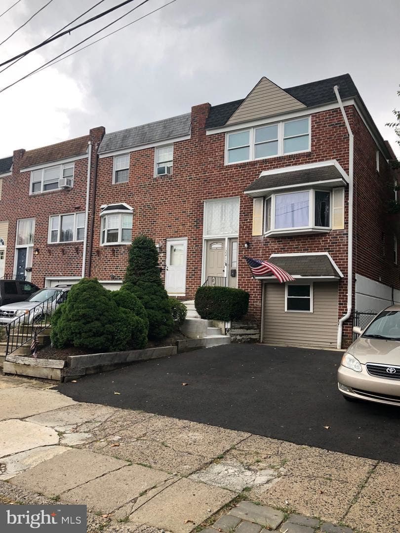 12213 Sweet Briar Road, Philadelphia, PA, 19154 - Townhouse Sold on 09 ...