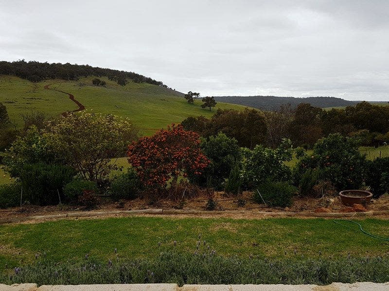 450 Smith Rd, Bullsbrook, WA, 6084 - House Sold on 19 01 2018