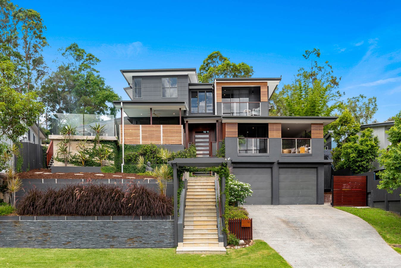 10 Casuarina St, Seventeen Mile Rocks, QLD, 4073 - House Sold on 04 07 ...