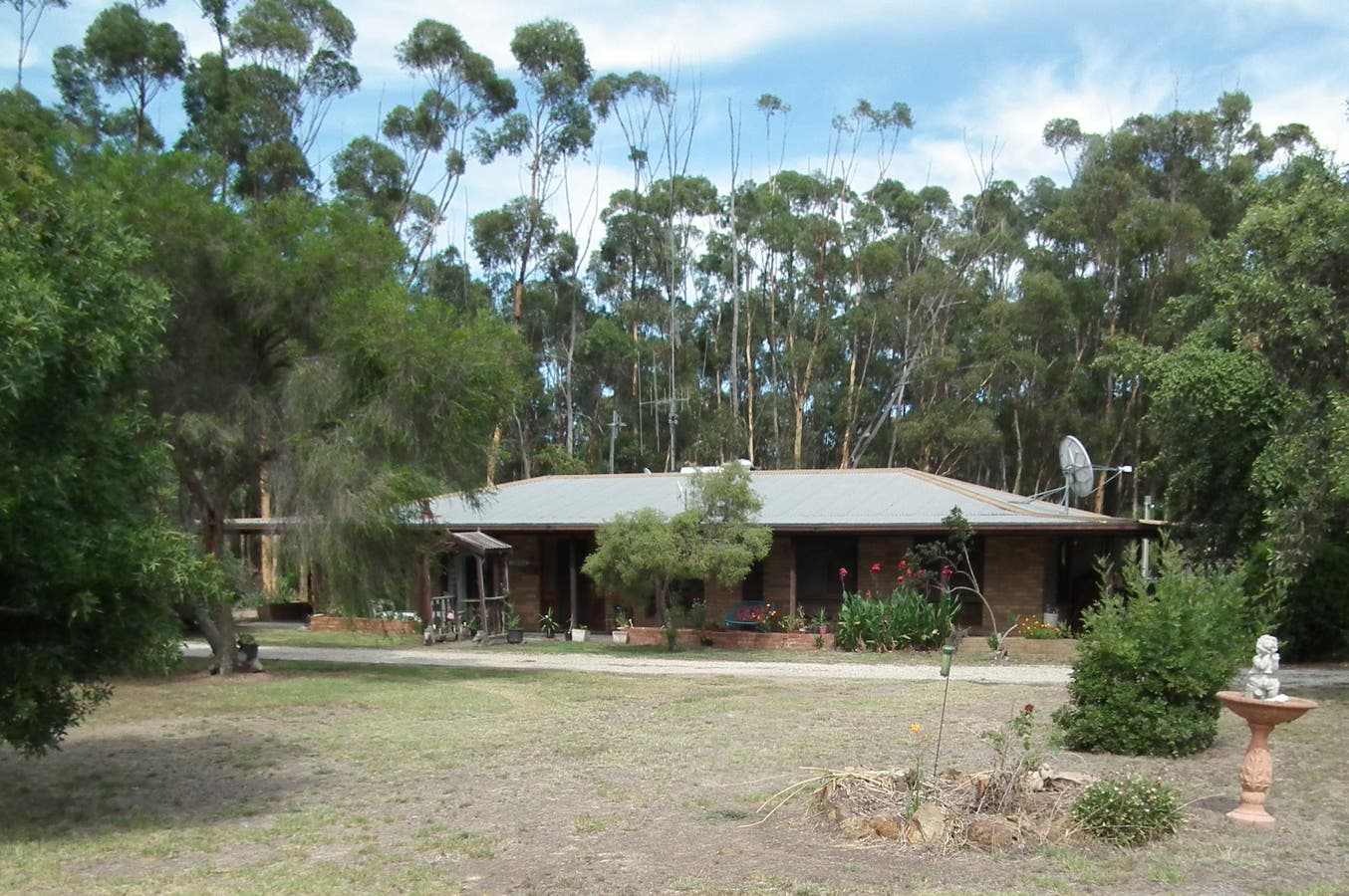 11 Goulburn Weir-Murchison Road, Kirwans Bridge, VIC, 3608 - House Sold ...
