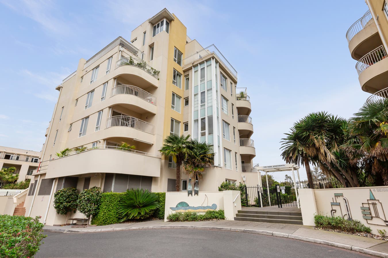 42/3 Seisman Place, Port Melbourne, VIC, 3207 - Apartment Sold on 13 02 ...