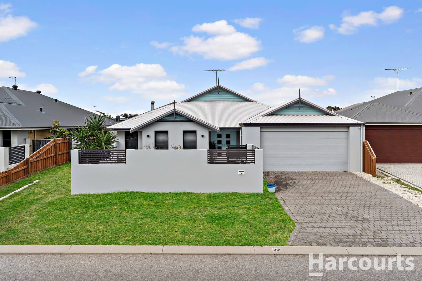 281 Peelwood Parade, Halls Head, WA, 6210 - House Sold on 29 09 2022